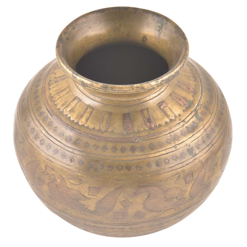 Ganga Jamuna Pot With Hamsas Bird Design